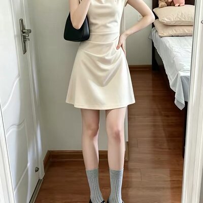 2026夏季新款通勤风杏色连衣裙女掐腰轻奢高级感小众优雅气质裙