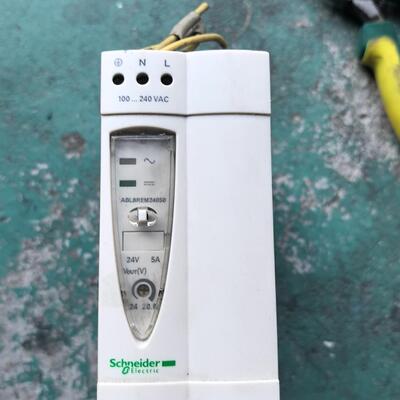 议价ABL8REM24050 开关电源 120W 24V 5A 工业电源维修