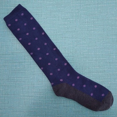 销售女35-38码棉质圆点图案小腿中筒袜子