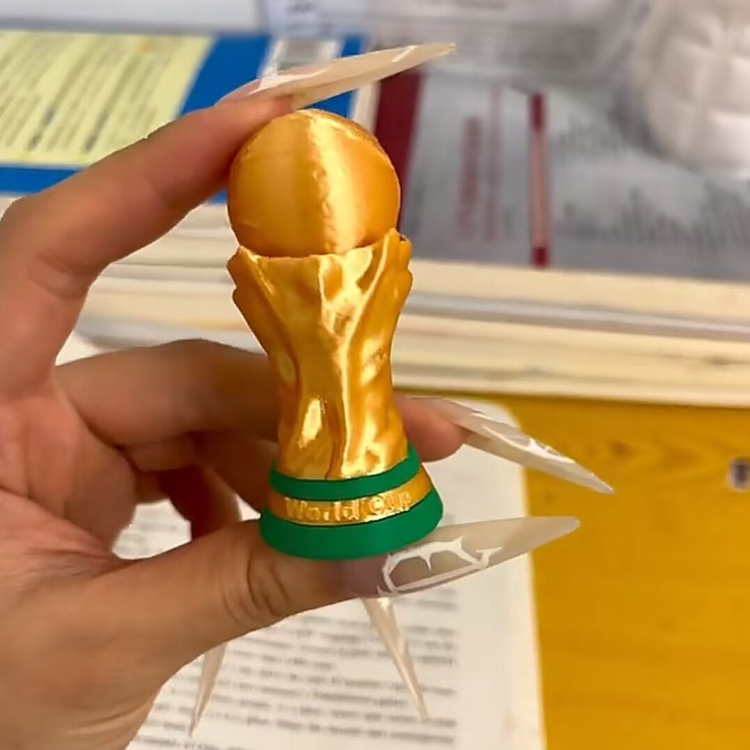 足球奖杯按键点击器球迷用品摆件创意装饰3D打印足球周边桌面摆件