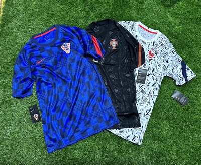 Nike训练足球服欧洲杯热身