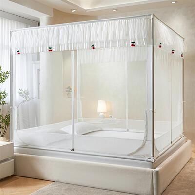 Children in bed-break-nets are protected from falling-back b