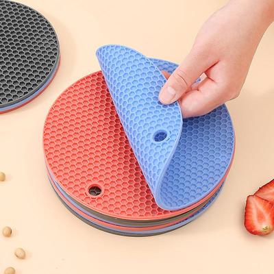 Coaster silicone heat-resistant pad, household placemat, bow