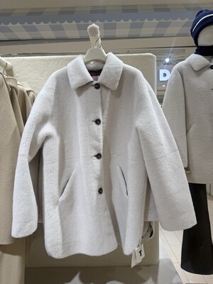 Twoi国内北京正品代购翻领羊羔毛大衣不支持退换