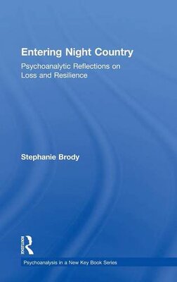 【预订】Entering Night Country