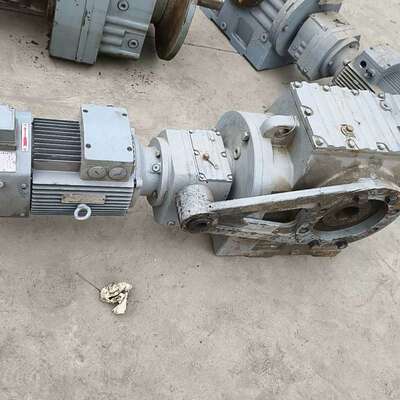 议价国茂GEARED MOTOR齿轮减速机，型号GSAT97R5可维修