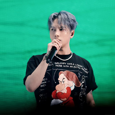 短袖潮流青年好看衣服