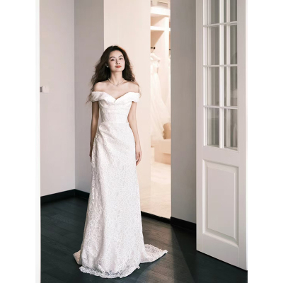 西太后法式一字肩轻婚纱新娘结婚超仙迎宾出门纱高级感蕾丝礼服