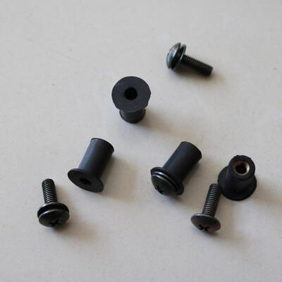 铃木天浪650前挡风板橡胶螺丝