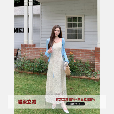 MG小象法式蕾丝收腰吊带连衣裙