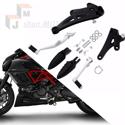 适用杜卡迪大魔鬼前脚踏 Diavel1200三角支架后刹车杆挂挡杆12-17