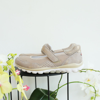 ROLLING SOFT系列增高摇摇底宽楦 GABOR 86.961 透气镂空皮休闲鞋