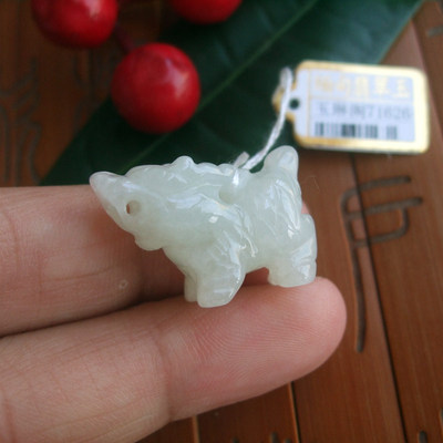 71626包真假一赔三缅甸玉天然A货翡翠玉立体款麒麟小吊坠实物拍图
