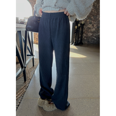 superniniyy 显腿长绒面鹿皮绒褶皱工艺微微喇叭裤直筒显瘦休闲裤