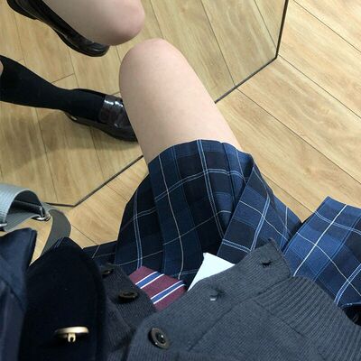 花千猪新品原创鸣海格裙