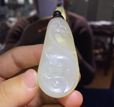 和田白玉籽料洒金皮龙凤呈祥