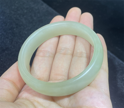 小石头和田青白玉扁条手镯