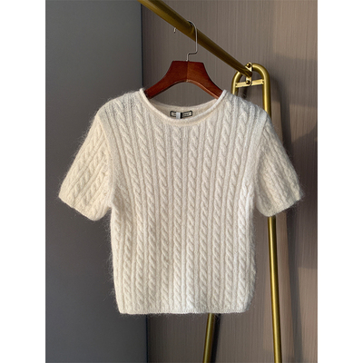 纤依百秀【龙】 羊毛马海绞花小香风针织衫 9341