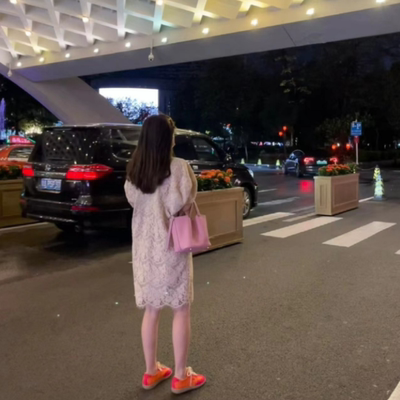 【BORAKOO】蕾丝泡泡袖连衣裙