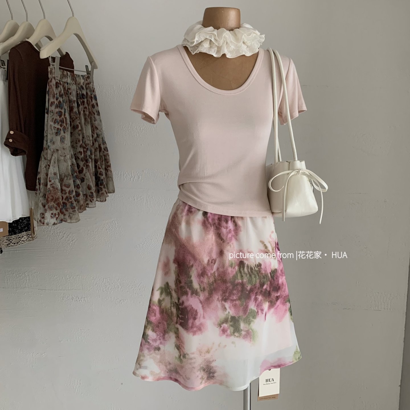 杜总家 古早温软感*气质辣妹套装蕾丝花朵高腰印花包臀短裙两件套
