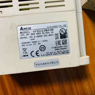 议价台达VFD022M43B变频器，成色漂亮，功能测试完好