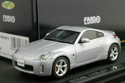 Ebbro合金1/43Fairlady轿车