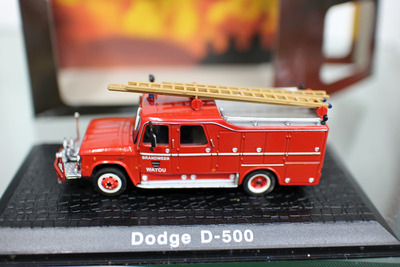 合金1/72道奇仿真消防救火车模型