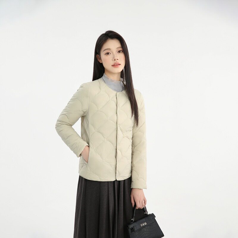 唯品会特卖断码清仓特价处理轻薄白鸭绒羽绒服女装品牌正品春秋冬