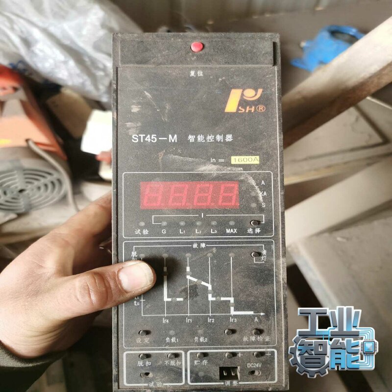 智能断路器控制器,的,有一台天水213的,还有一台其他品-议价