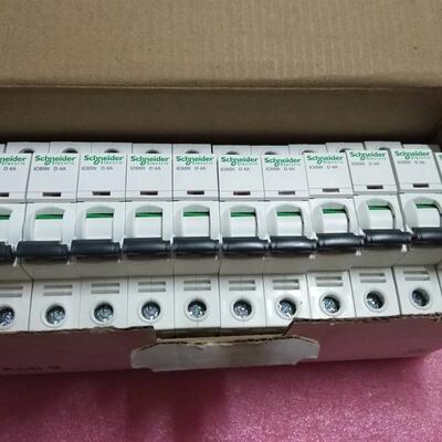 全新原装正品施耐德 A9F19104 Acti9 iC65N D 4A 1P 现货询价