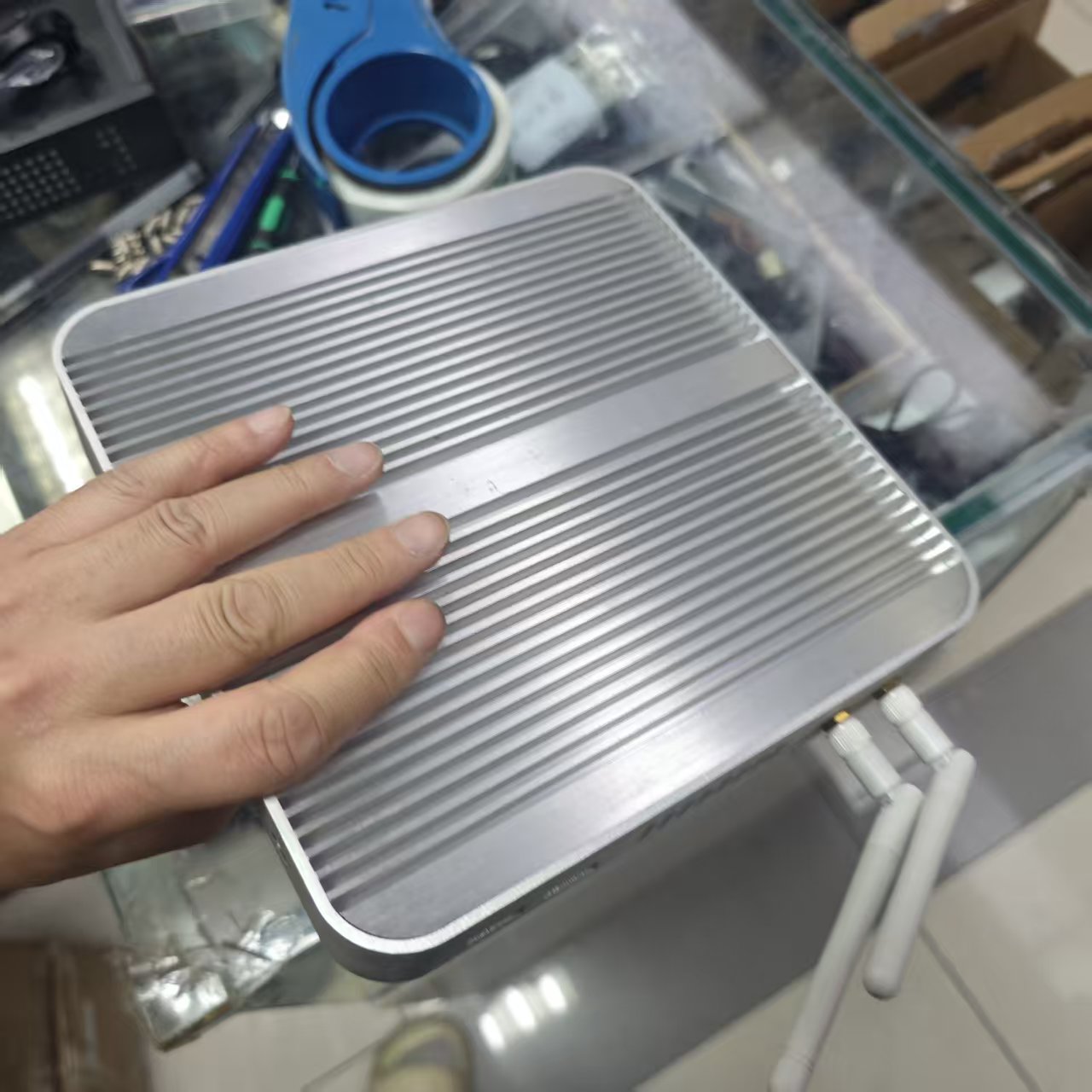 全铝银色无风扇主机i5-4代i5-4200U准系统工控主机VGA/HDMI双屏