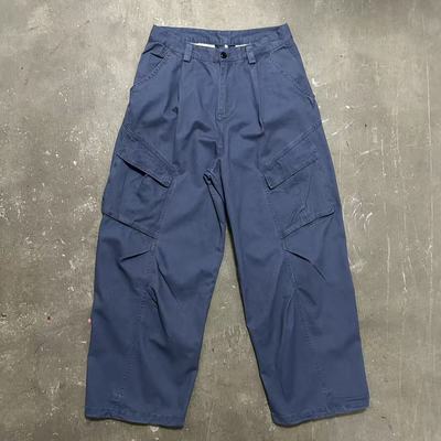 立体剪裁口袋裤雾蓝色