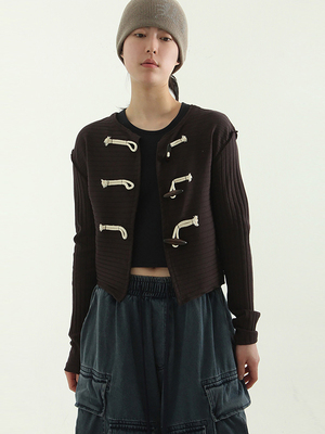 Localmansion韩代牛角扣开衫上衣