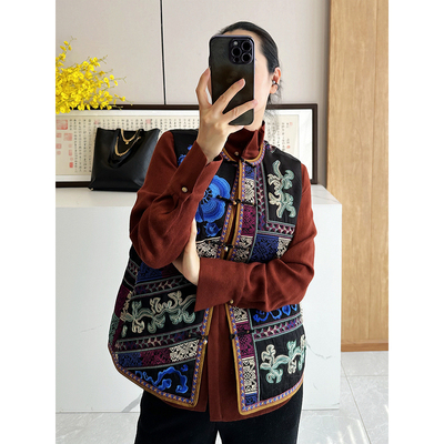 C4780时尚巴黎的老店 绝美高货 重工刺绣 新中式羽绒服马夹白鹅绒