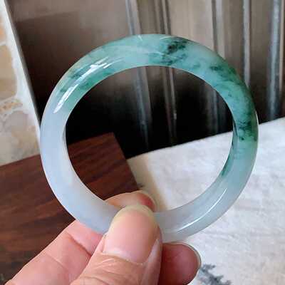 天然翡翠A货冰种飘花手镯