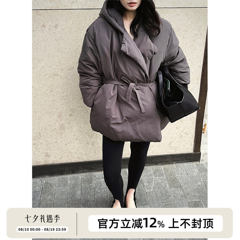 SOTHEA 重磅致暖 冬季简约佰搭连帽裹式中长款收腰显瘦款羽绒服女