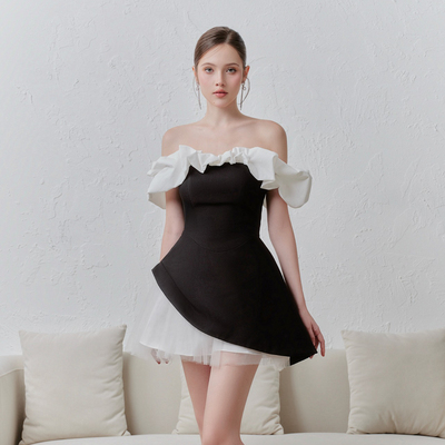 越南THOSE STUDIOS 2026年春季新款黑白优雅荷叶一字肩连衣裙