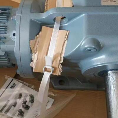 sew减速机 R17DRS71M 4 R17DRS804  R27DR63L4  R27DR63M4