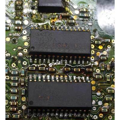 100.37A ELMOS100.37A E100.37A 汽车电脑板IC芯片贴片SOP28脚