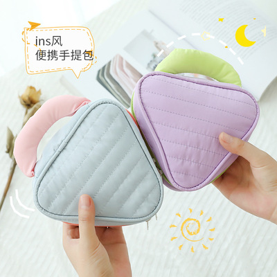 手提迷你爱心小化妆包