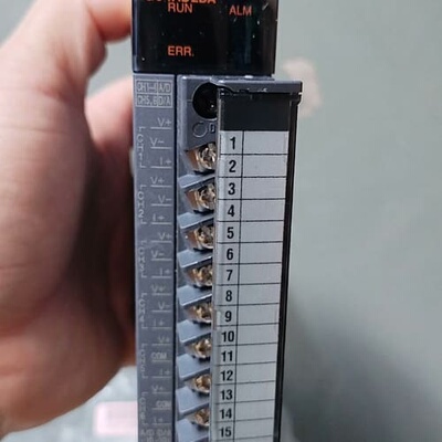 议价Q64AD2DA模拟量模块，功能正常，，有需要的