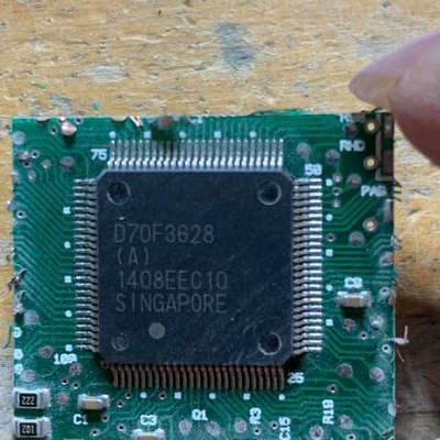 议价D70F3628,1000多只，R5F70854，100来只