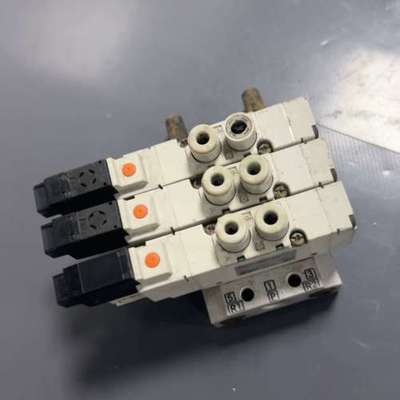 议价拆机SMC 电磁阀一组， 实拍图，一组3个，型号VQZ21-