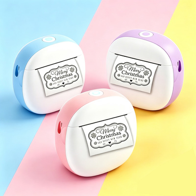 Portable mini thermal label printer.便携家用热敏标签打印机