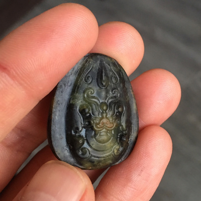 8.31克新疆和田玉籽料黄沁翠青沁籽《辅首》孤品挂件玉石文玩收藏