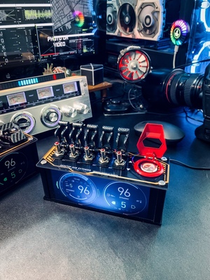 桌搭好物usb区块化集线扩展坞hub拓展器送朋友气氛灯电脑无线开机