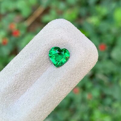 1.14克拉天然沙弗莱裸石戒面心形