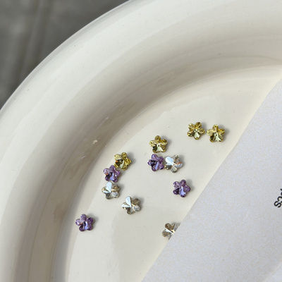 AiMTnails马姑娘家新品华子4744尖底梅花美甲饰品