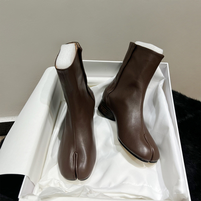 tab*新款分趾靴女3cm粗跟马丁靴