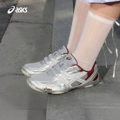 ASICS亚瑟士新款HYPERSYNC潮流复古运动男女薄底休闲鞋1203A879